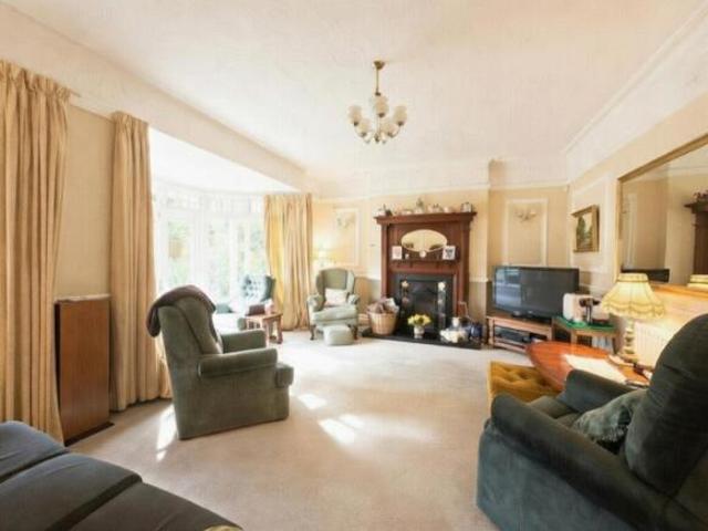 5 bedroom detached house for sale in Forest Road, BRANKSOME PARK, BH13