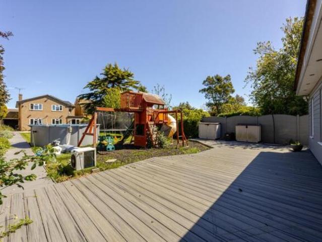 5 bedroom detached house for sale in Fortescue Chase, Southend On Sea, SS1