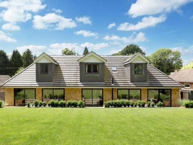 5 Bedroom Detached House For Sale In Forty Green, Beaconsfield