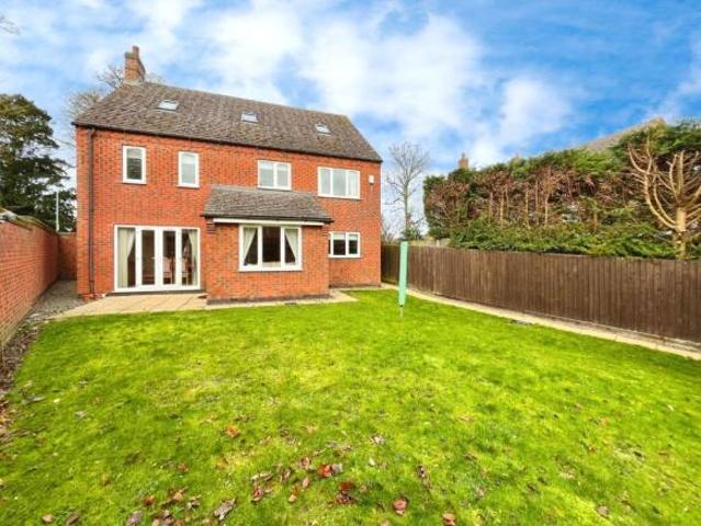5 bedroom detached house for sale in Facers Lane, Scraptoft, Leicester, Leicestershire, LE7