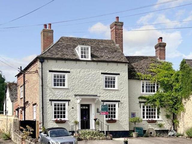 5 Bedroom Detached House For Sale In Faringdon