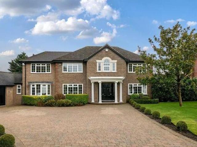5 Bedroom Detached House For Sale In Farnborough Park