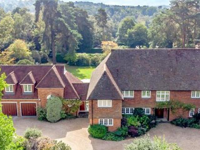 5 Bedroom Detached House For Sale In Farnham
