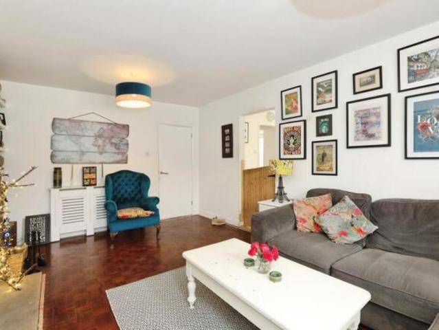 5 bedroom detached house for sale in Farnham Lane, Langton Green, Tunbridge Wells, TN3