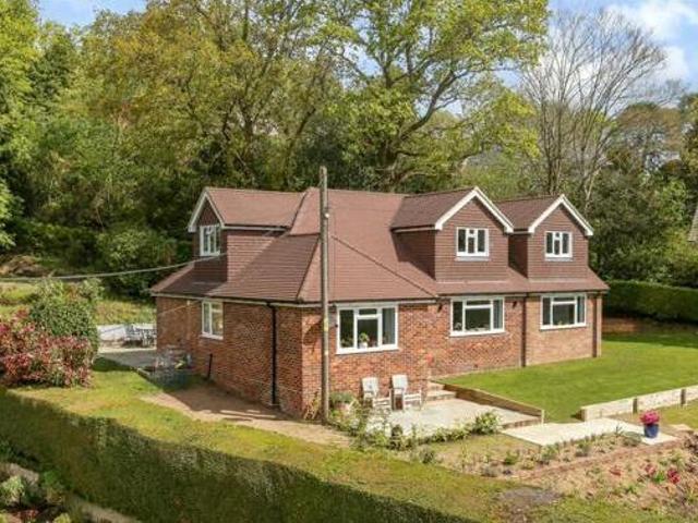 5 Bedroom Detached House For Sale In Farnham, Surrey
