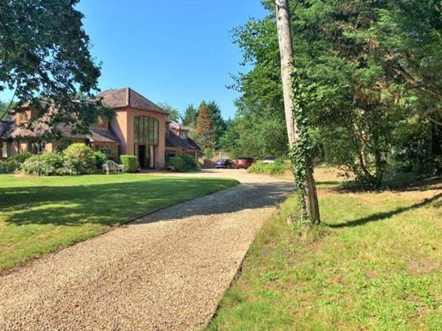 5 Bedroom Detached House For Sale In Farnham, Surrey