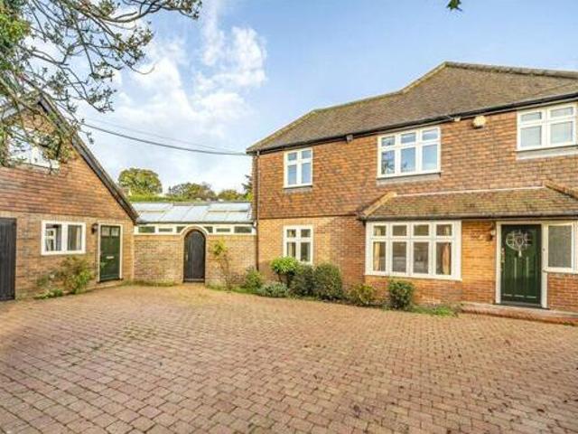 5 Bedroom Detached House For Sale In Farnham, Surrey