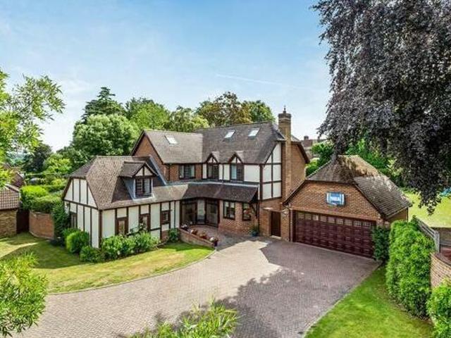 5 Bedroom Detached House For Sale In Fetcham