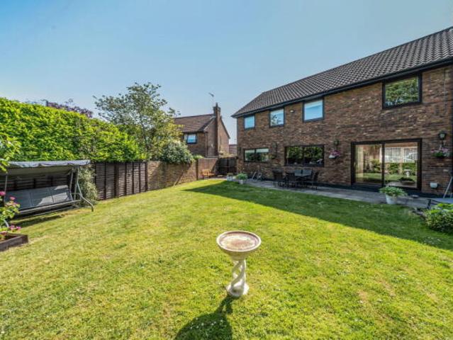 5 bedroom detached house for sale in Feld Way, Lychpit, RG24