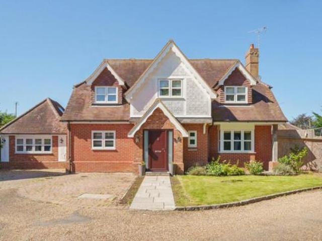5 Bedroom Detached House For Sale In Felsted, Dunmow