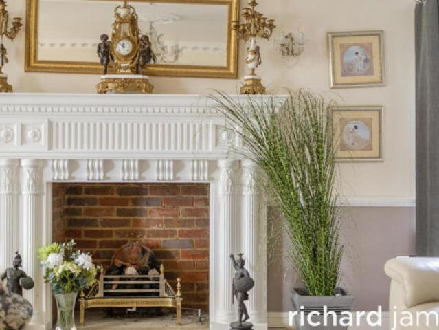 5 bedroom detached house for sale in Field Rise, Old Town, Swindon, SN1 4HP, SN1