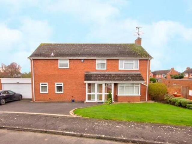 5 Bedroom Detached House For Sale In Fladbury