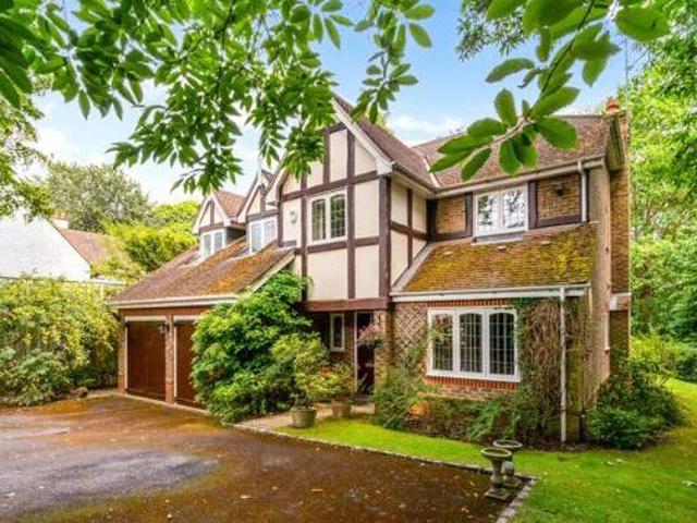 5 Bedroom Detached House For Sale In Fleet