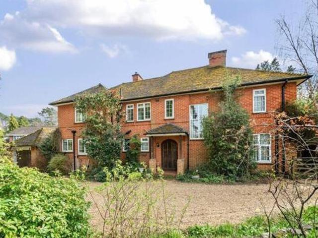 5 Bedroom Detached House For Sale In Fleet, Hampshire