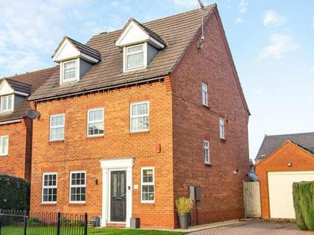 5 Bedroom Detached House For Sale In Fradley