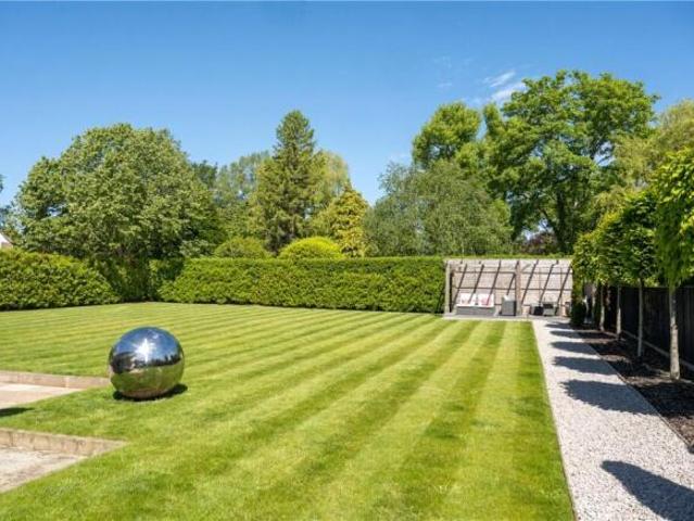 5 bedroom detached house for sale in Fulwith Mill Lane, Harrogate, North Yorkshire, HG2
