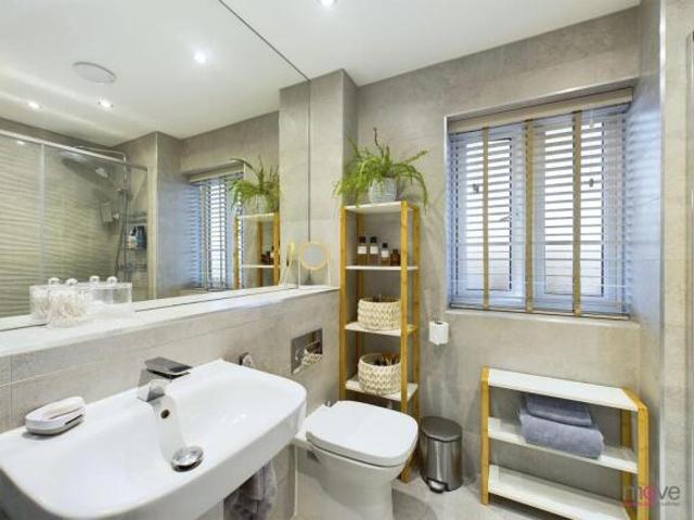 5 bedroom detached house for sale in Furrow Close, Brockworth, GL3