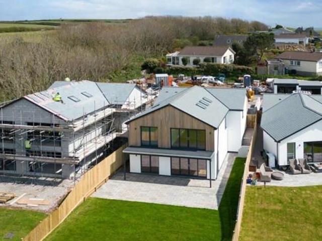 5 Bedroom Detached House For Sale In Kendall Park, Polruan