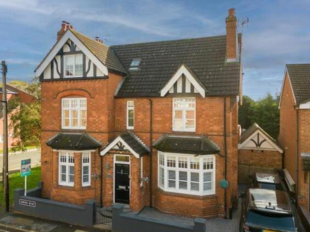 5 Bedroom Detached House For Sale In Kenilworth