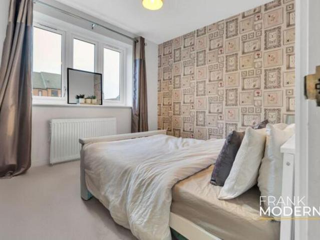 5 bedroom detached house for sale in Kite Way, Hampton Vale, PE7