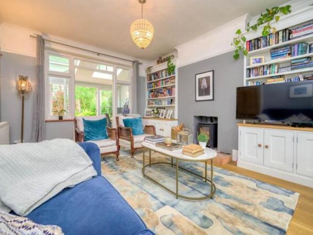 5 bedroom detached house for sale in Kidmore Road, Caversham Heights, RG4