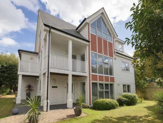 5 Bedroom Detached House For Sale In Kings Hill