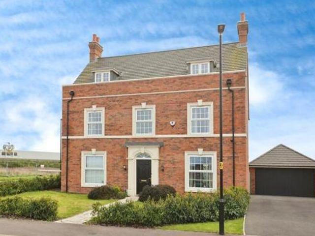 5 Bedroom Detached House For Sale In Houlton