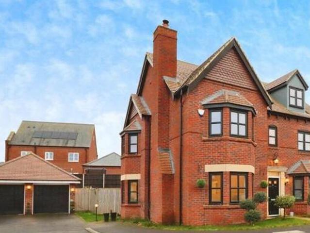 5 Bedroom Detached House For Sale In Houlton