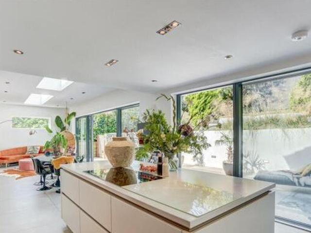 5 Bedroom Detached House For Sale In Hove, East Sussex