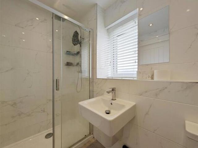 5 bedroom detached house for sale in Hodgson Close, Callerton, Tyne and Wear, NE5