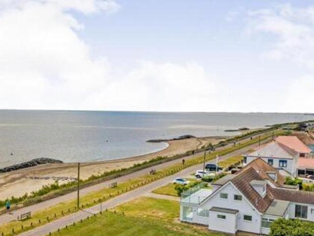 5 Bedroom Detached House For Sale In Holland on sea