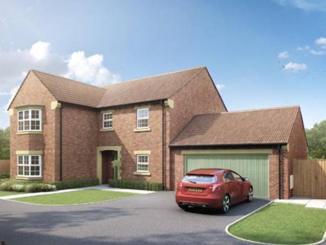 5 bedroom detached house for sale in Hollytree Way Brayton YO8 9SS YO8
