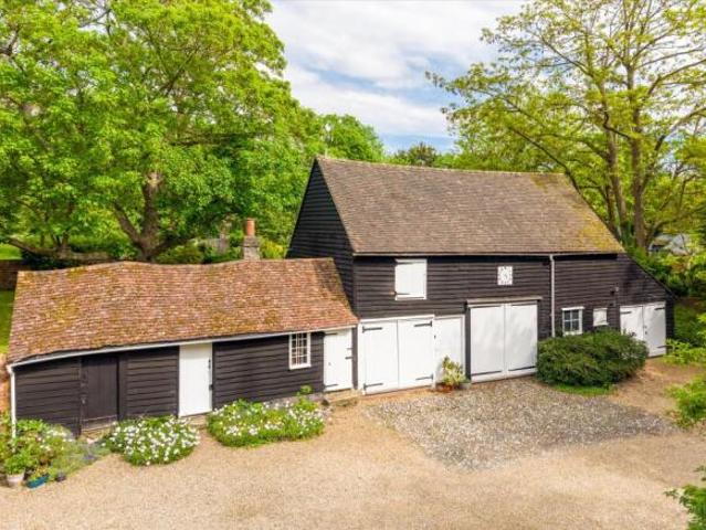 5 bedroom detached house for sale in Holmesdale Road, South Darenth, Near Sevenoaks, Kent DA4