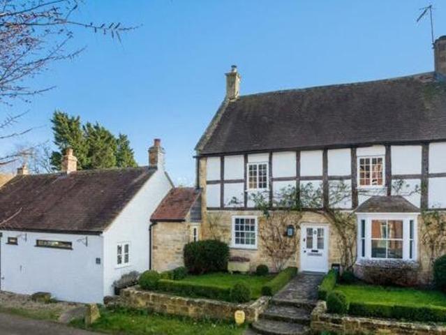 5 Bedroom Detached House For Sale In Honeybourne