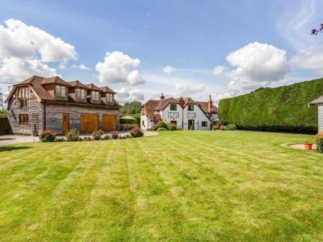 5 Bedroom Detached House For Sale In Hook, Hampshire