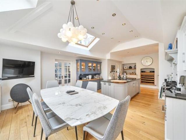 5 bedroom detached house for sale in Hookstone Road, Harrogate, HG2