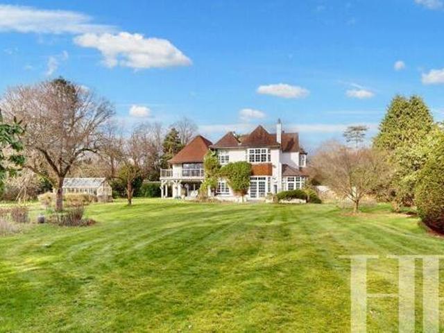 5 Bedroom Detached House For Sale In Horley