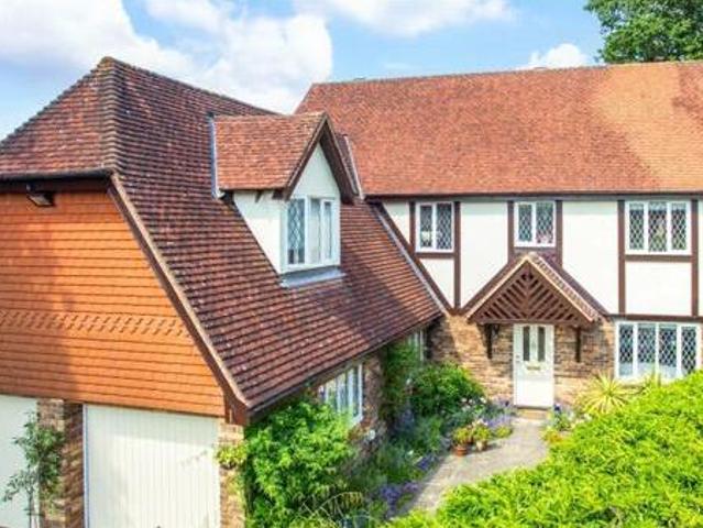 5 Bedroom Detached House For Sale In Horley