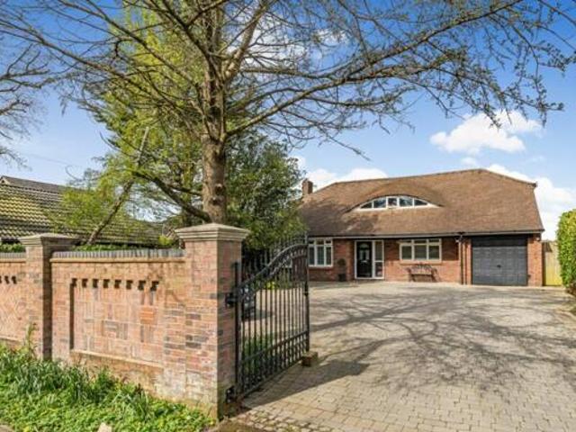 5 Bedroom Detached House For Sale In Horndean