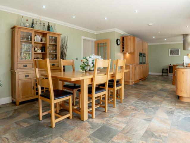 5 bedroom detached house for sale in Horns Drove, Southampton, SO16