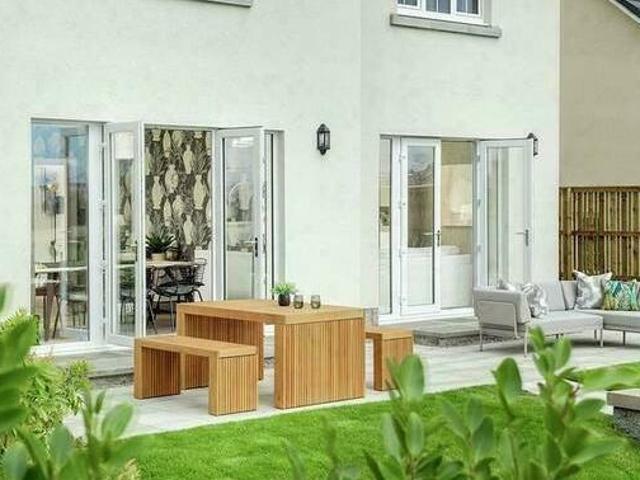 5 bedroom detached house for sale in Hornshill Farm Road Stepps Glasgow G33 6DE G33