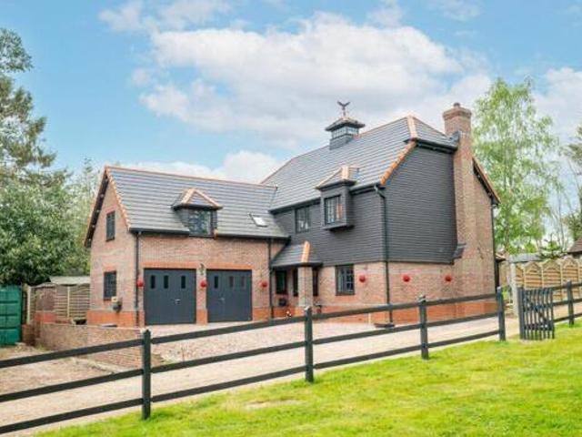 5 Bedroom Detached House For Sale In Horsham