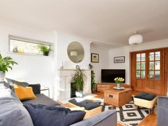 5 Bedroom Detached House For Sale In Horsham