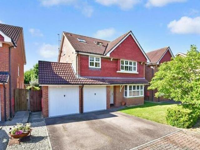 5 Bedroom Detached House For Sale In Horsham
