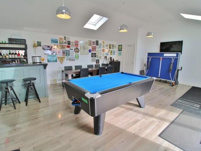 5 bedroom detached house for sale in Havant Road, Drayton, PO6