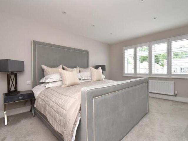 5 bedroom detached house for sale in Hayes Chase, West Wickham, Kent, BR4