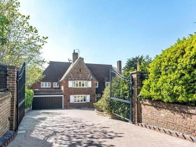 5 Bedroom Detached House For Sale In Hadley Wood, Herts