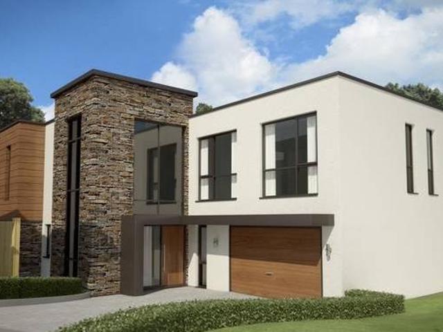 5 bedroom detached house for sale in Hamble Southampton SO31 SO31