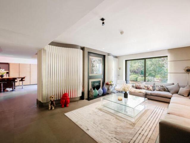 5 bedroom detached house for sale in Hamilton Terrace, London, NW8