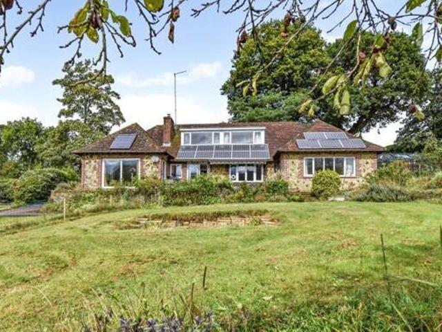5 Bedroom Detached House For Sale In Hampshire